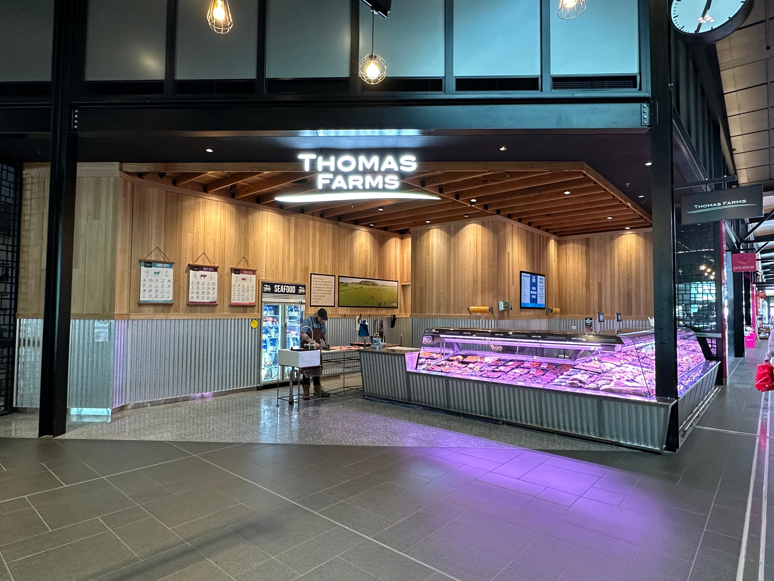 RETAIL STORES | Thomas Farms